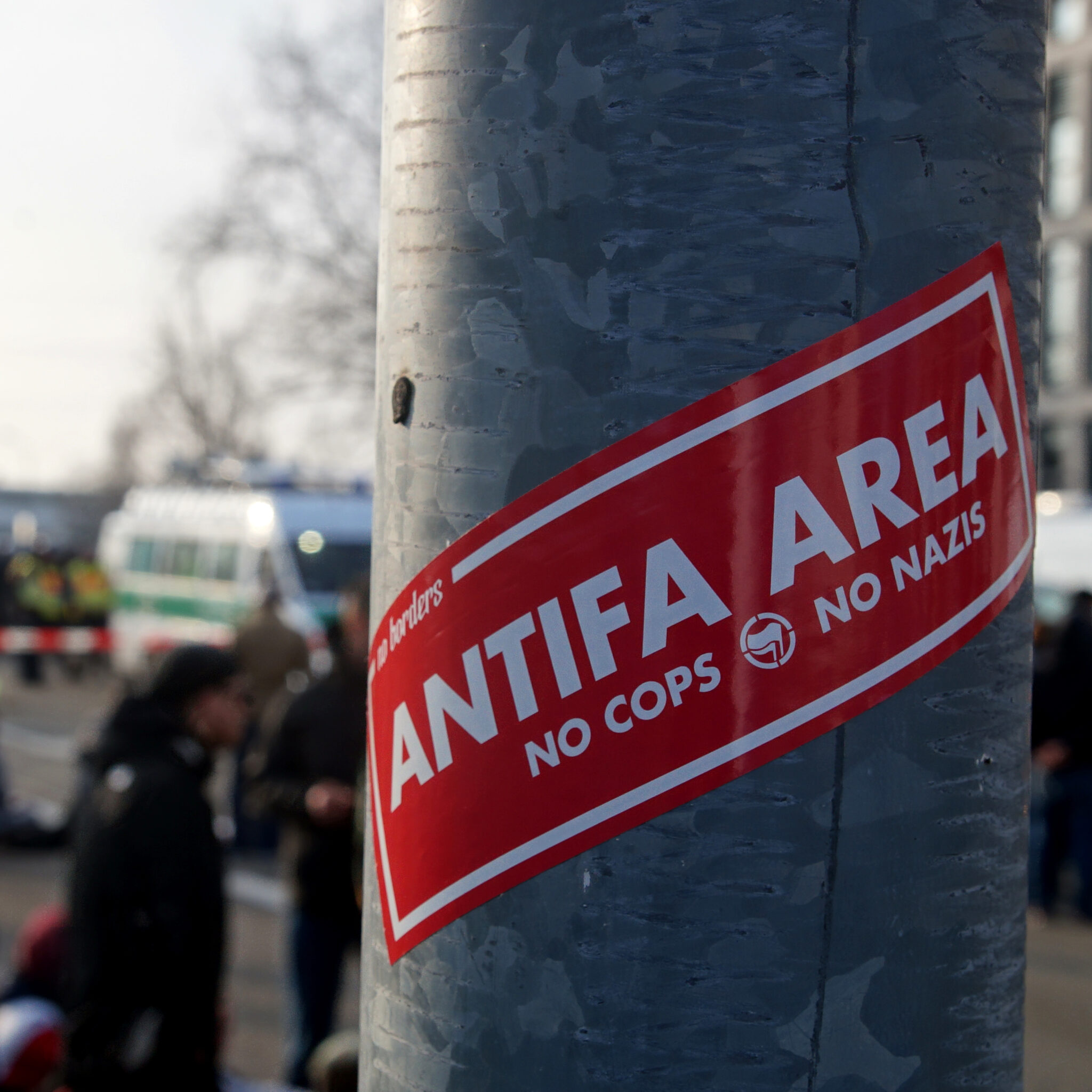 Das war die Demo gegen den Landesparteitag der AfD in Offenburg | n i g r a